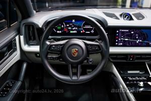 Zils Porsche Cayenne 2024 Tallina, ar dzinēja tilpumu 3.00 L un nobraukumu 18 tūkst. km par 129900 €, foto 10 vietnē AUTOMOTO.COM.LV