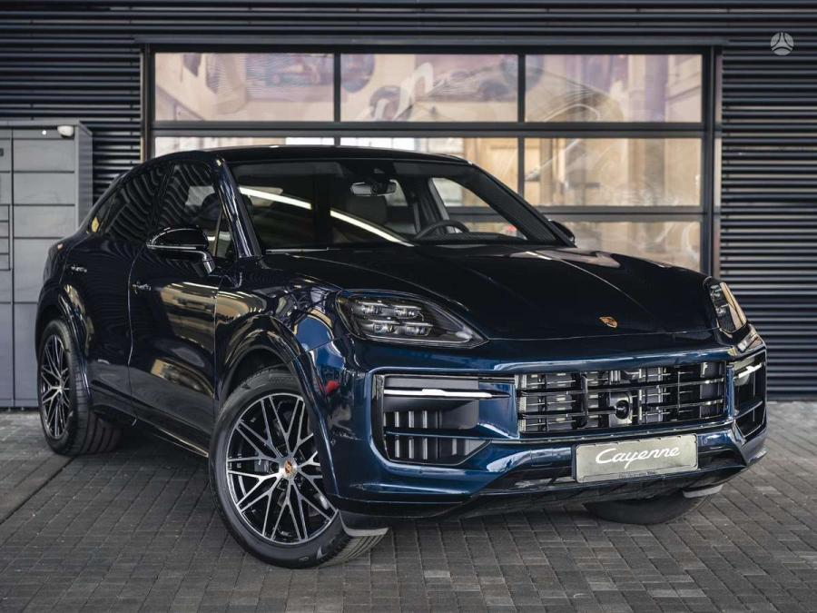 Blue Porsche Cayenne 2025 in Vilnius, with an engine capacity of 3.00 L and mileage of 2 thousand km for 147038 €, photo 7 on AUTOMOTO.COM.LV