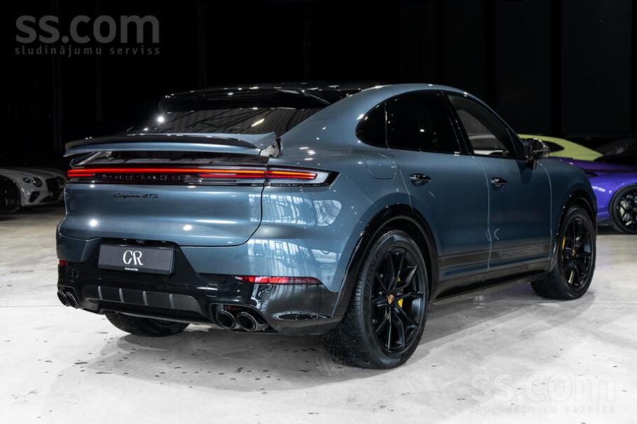 Blue Porsche Cayenne 2025 in Riga, with an engine capacity of 4.00 L and mileage of 6 thousand km for 147500 €, photo 5 on AUTOMOTO.COM.LV