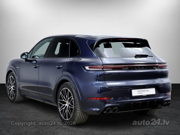 Zils Porsche Cayenne 2026 Tallina, ar dzinēja tilpumu 3.00 L un nobraukumu 4 tūkst. km par 143900 €, foto 4 vietnē AUTOMOTO.COM.LV