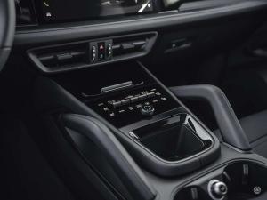 Zils Porsche Cayenne 2026 Viļņa, ar dzinēja tilpumu 3.00 L un nobraukumu 3 tūkst. km par 133809 €, foto 33 vietnē AUTOMOTO.COM.LV