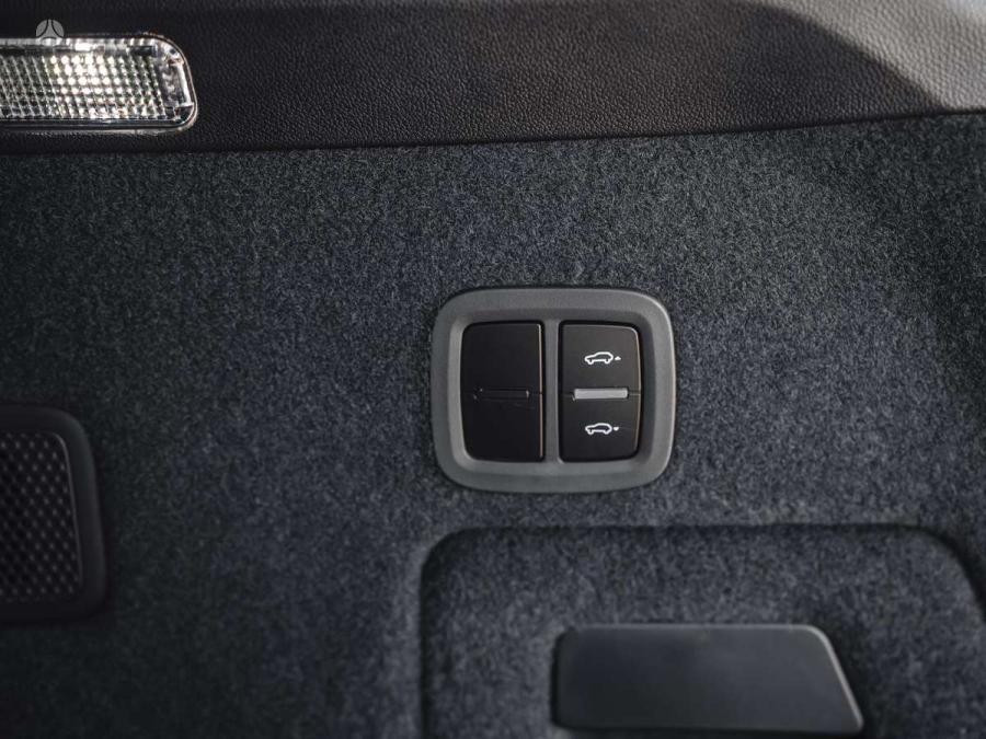 Zils Porsche Cayenne 2026 Viļņa, ar dzinēja tilpumu 3.00 L un nobraukumu 3 tūkst. km par 133809 €, foto 41 vietnē AUTOMOTO.COM.LV