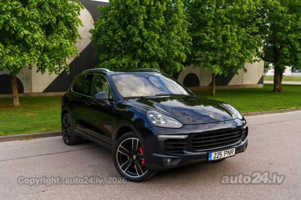 Zils Porsche Cayenne 2016 Tallina, ar dzinēja tilpumu 4.10 L un nobraukumu 184 tūkst. km par 34900 €, foto 5 vietnē AUTOMOTO.COM.LV