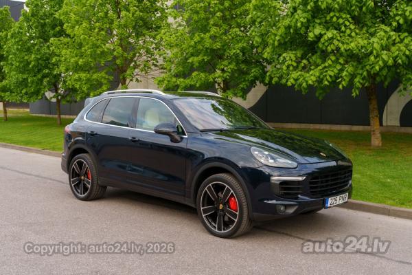 Zils Porsche Cayenne 2016 Tallina, ar dzinēja tilpumu 4.10 L un nobraukumu 184 tūkst. km par 34900 €, foto 6 vietnē AUTOMOTO.COM.LV