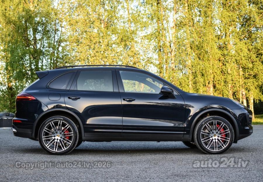 Zils Porsche Cayenne 2014 Pelva, ar dzinēja tilpumu 4.80 L un nobraukumu 230 tūkst. km par 25000 €, foto 3 vietnē AUTOMOTO.COM.LV