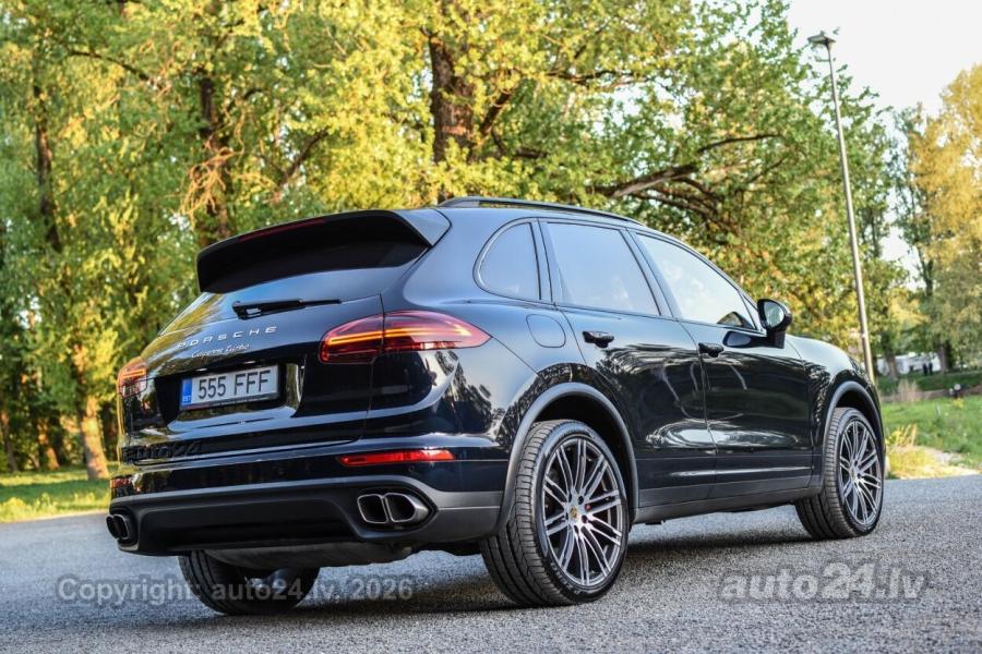 Zils Porsche Cayenne 2014 Pelva, ar dzinēja tilpumu 4.80 L un nobraukumu 230 tūkst. km par 25000 €, foto 4 vietnē AUTOMOTO.COM.LV