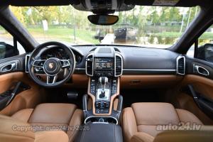 Zils Porsche Cayenne 2014 Pelva, ar dzinēja tilpumu 4.80 L un nobraukumu 230 tūkst. km par 25000 €, foto 8 vietnē AUTOMOTO.COM.LV