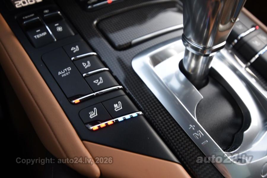 Zils Porsche Cayenne 2014 Pelva, ar dzinēja tilpumu 4.80 L un nobraukumu 230 tūkst. km par 25000 €, foto 11 vietnē AUTOMOTO.COM.LV
