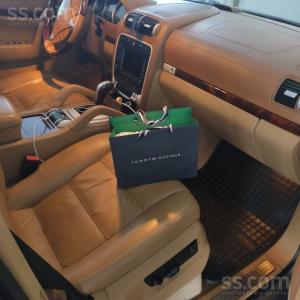 Brown Porsche Cayenne 2008 in Kuldiga, with an engine capacity of 4.80 L and mileage of 0 thousand km for 5650 €, photo 3 on AUTOMOTO.COM.LV