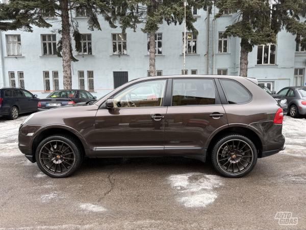 Brūns Porsche Cayenne 2009 Kauņa, ar dzinēja tilpumu 4.80 L un nobraukumu 223 tūkst. km par 8000 €, foto 3 vietnē AUTOMOTO.COM.LV