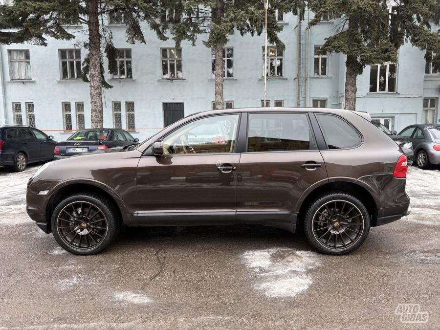 Brūns Porsche Cayenne 2009 Kauņa, ar dzinēja tilpumu 4.80 L un nobraukumu 223 tūkst. km par 8000 €, foto 3 vietnē AUTOMOTO.COM.LV