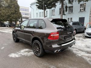 Brūns Porsche Cayenne 2009 Kauņa, ar dzinēja tilpumu 4.80 L un nobraukumu 223 tūkst. km par 8000 €, foto 4 vietnē AUTOMOTO.COM.LV
