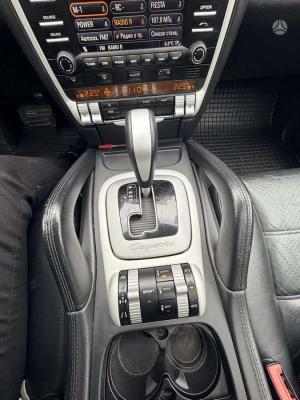 Brūns Porsche Cayenne 2009 Viļņa, ar dzinēja tilpumu 0.00 L un nobraukumu 228 tūkst. km par 9 €, foto  vietnē AUTOMOTO.COM.LV