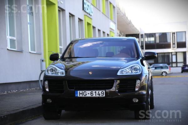 Brūns Porsche Cayenne 2009 Rīga, ar dzinēja tilpumu 3.60 L un nobraukumu 187 tūkst. km par 8995 €, foto 1 vietnē AUTOMOTO.COM.LV