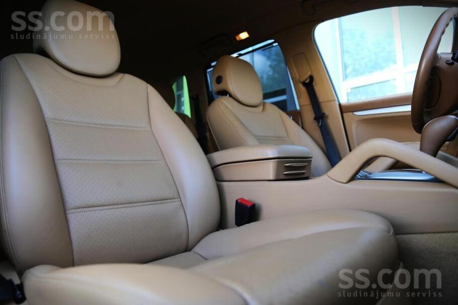 Brown Porsche Cayenne 2009 in Riga, with an engine capacity of 3.60 L and mileage of 187 thousand km for 8995 €, photo 15 on AUTOMOTO.COM.LV