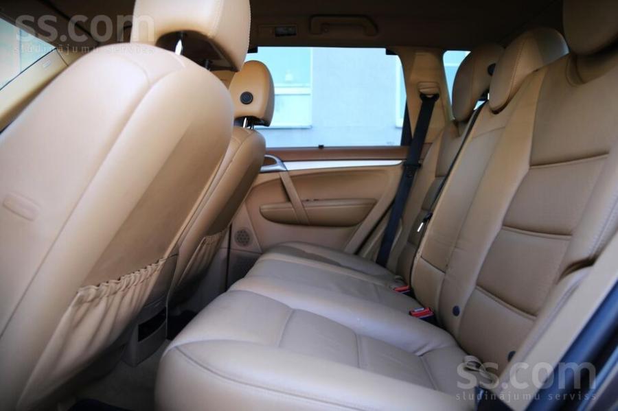 Brown Porsche Cayenne 2009 in Riga, with an engine capacity of 3.60 L and mileage of 187 thousand km for 8995 €, photo 17 on AUTOMOTO.COM.LV