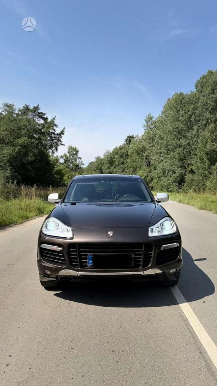 Brown Porsche Cayenne 2009 in Vilnius, with an engine capacity of 2.97 L and mileage of 228 thousand km for 9500 €, photo 3 on AUTOMOTO.COM.LV