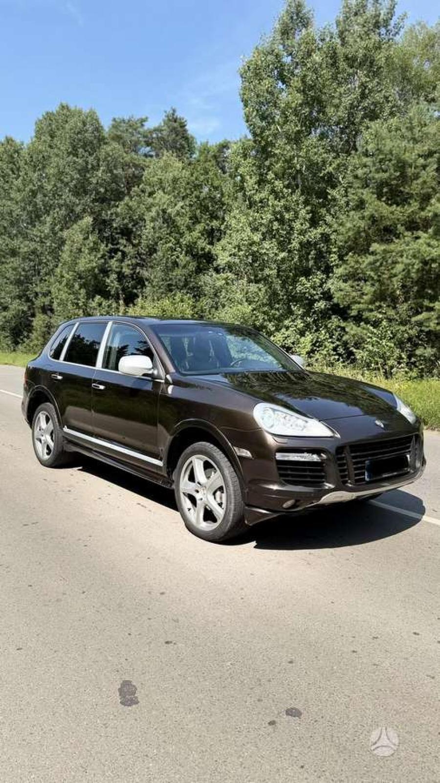 Brown Porsche Cayenne 2009 in Vilnius, with an engine capacity of 2.97 L and mileage of 228 thousand km for 9500 €, photo 8 on AUTOMOTO.COM.LV