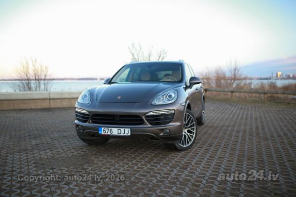 Brūns Porsche Cayenne 2010 Tallina, ar dzinēja tilpumu 4.80 L un nobraukumu 269 tūkst. km par 13900 €, foto 4 vietnē AUTOMOTO.COM.LV