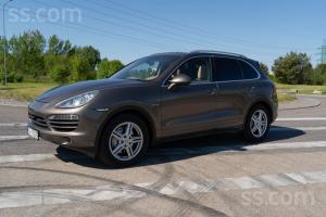 Brūns Porsche Cayenne 2010 Rīga, ar dzinēja tilpumu 3.00 L un nobraukumu 103 tūkst. km par 18000 €, foto 3 vietnē AUTOMOTO.COM.LV