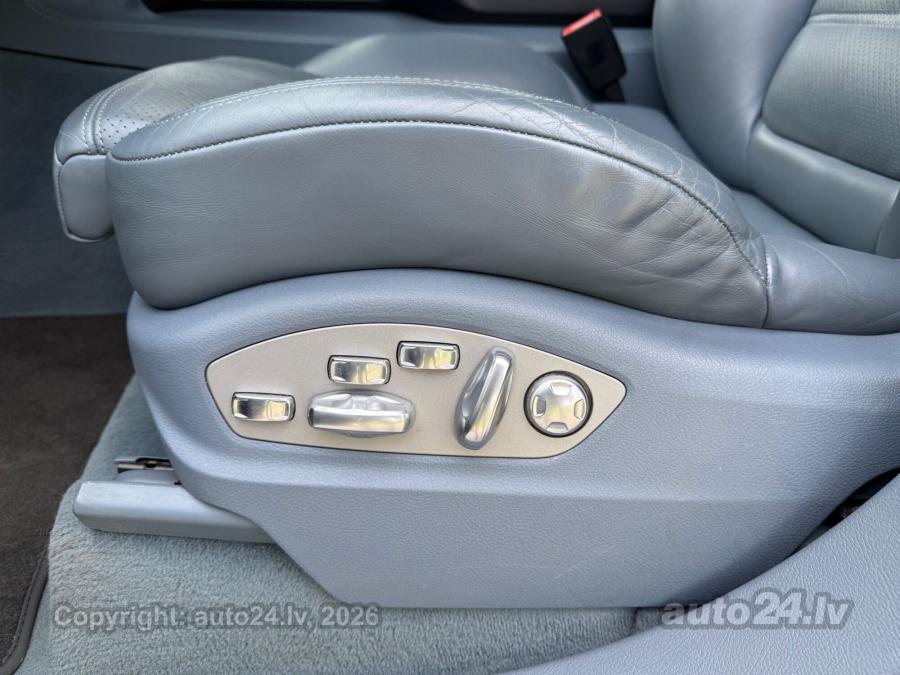Brown Porsche Cayenne 2011 in Tallinn, with an engine capacity of 3.00 L and mileage of 172 thousand km for 19990 €, photo 14 on AUTOMOTO.COM.LV