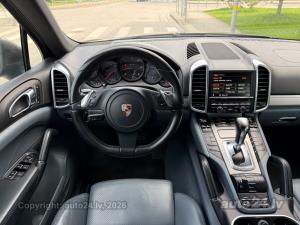 Brown Porsche Cayenne 2011 in Tallinn, with an engine capacity of 3.00 L and mileage of 172 thousand km for 19990 €, photo 22 on AUTOMOTO.COM.LV