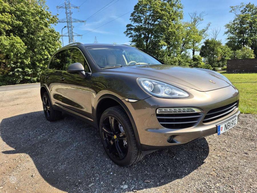 Brūns Porsche Cayenne 2011 Kauņa, ar dzinēja tilpumu 2.97 L un nobraukumu 300 tūkst. km par 12500 €, foto 11 vietnē AUTOMOTO.COM.LV
