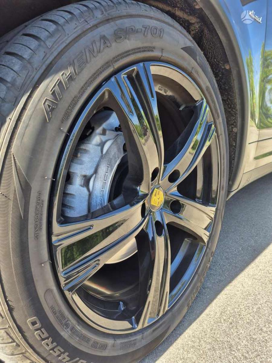 Brūns Porsche Cayenne 2011 Kauņa, ar dzinēja tilpumu 2.97 L un nobraukumu 300 tūkst. km par 12500 €, foto 20 vietnē AUTOMOTO.COM.LV