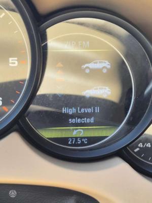 Brūns Porsche Cayenne 2011 Kauņa, ar dzinēja tilpumu 2.97 L un nobraukumu 300 tūkst. km par 12500 €, foto 25 vietnē AUTOMOTO.COM.LV
