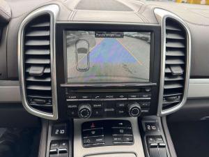 Brown Porsche Cayenne 2011 in Taurage, with an engine capacity of 2.97 L and mileage of 440 thousand km for 10600 €, photo 13 on AUTOMOTO.COM.LV