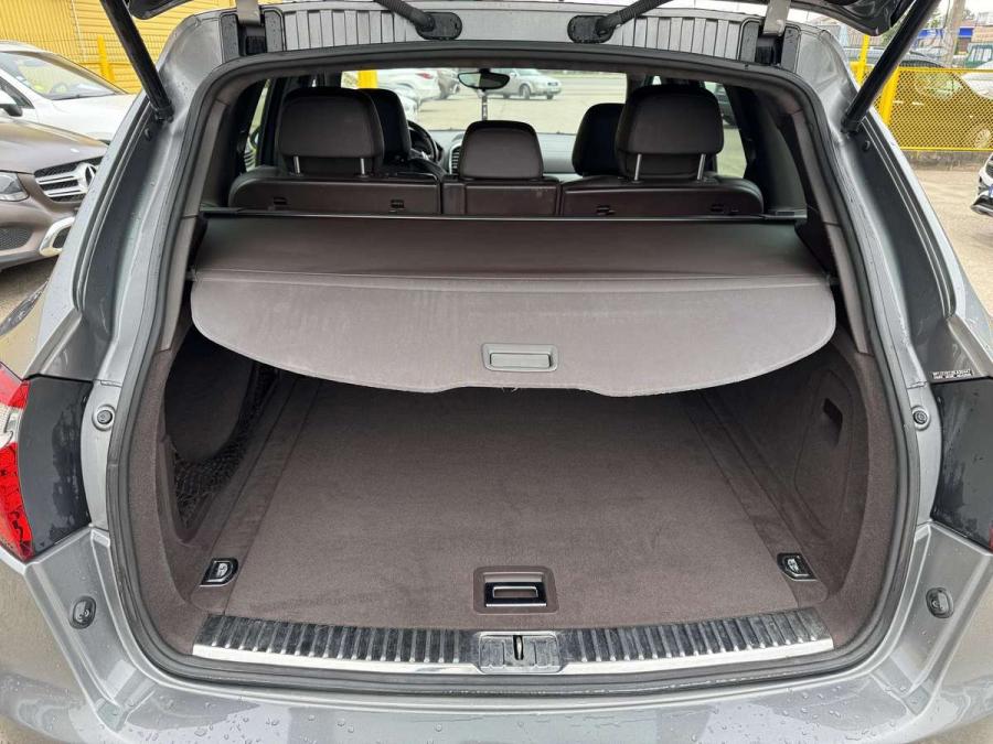 Brown Porsche Cayenne 2011 in Taurage, with an engine capacity of 2.97 L and mileage of 440 thousand km for 10600 €, photo 18 on AUTOMOTO.COM.LV
