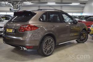 Brown Porsche Cayenne 2012 in Riga, with an engine capacity of 4.80 L and mileage of 212 thousand km for 16900 €, photo 3 on AUTOMOTO.COM.LV
