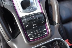 Brūns Porsche Cayenne 2012 Kuldīga, ar dzinēja tilpumu 3.00 L un nobraukumu 0 tūkst. km par 13700 €, foto 12 vietnē AUTOMOTO.COM.LV