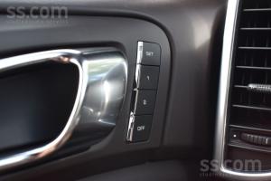 Brūns Porsche Cayenne 2012 Kuldīga, ar dzinēja tilpumu 3.00 L un nobraukumu 0 tūkst. km par 13700 €, foto 22 vietnē AUTOMOTO.COM.LV