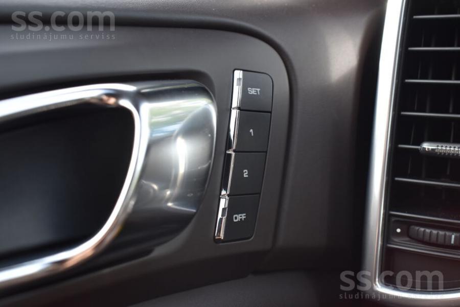 Brūns Porsche Cayenne 2012 Kuldīga, ar dzinēja tilpumu 3.00 L un nobraukumu 0 tūkst. km par 13700 €, foto 22 vietnē AUTOMOTO.COM.LV