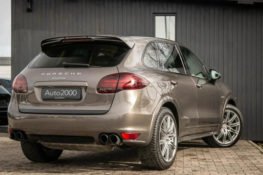 Brūns Porsche Cayenne 2012 Tukums, ar dzinēja tilpumu 3.00 L un nobraukumu 260 tūkst. km par 15990 €, foto 5 vietnē AUTOMOTO.COM.LV