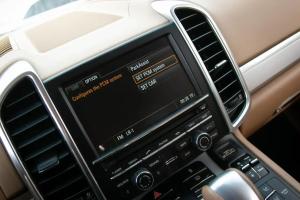 Brūns Porsche Cayenne 2012 Tukums, ar dzinēja tilpumu 3.00 L un nobraukumu 260 tūkst. km par 15990 €, foto 11 vietnē AUTOMOTO.COM.LV