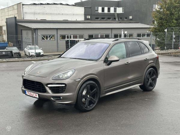 Brūns Porsche Cayenne 2013 Kauņa, ar dzinēja tilpumu 4.20 L un nobraukumu 248 tūkst. km par 17500 €, foto 8 vietnē AUTOMOTO.COM.LV