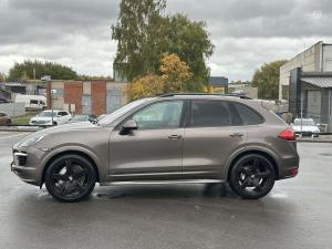 Brūns Porsche Cayenne 2013 Kauņa, ar dzinēja tilpumu 4.20 L un nobraukumu 248 tūkst. km par 17500 €, foto 10 vietnē AUTOMOTO.COM.LV