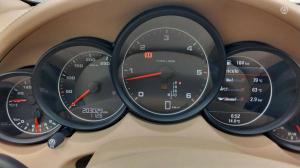 Brown Porsche Cayenne 2013 in Taurage, with an engine capacity of 2.97 L and mileage of 203 thousand km for 14300 €, photo 10 on AUTOMOTO.COM.LV
