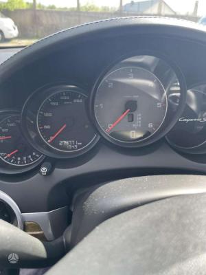 Brown Porsche Cayenne 2013 in Vilnius, with an engine capacity of 4.13 L and mileage of 290 thousand km for 18150 €, photo 20 on AUTOMOTO.COM.LV