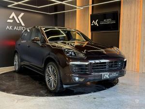 Brūns Porsche Cayenne 2014 Kauņa, ar dzinēja tilpumu 4.13 L un nobraukumu 297 tūkst. km par 28990 €, foto 2 vietnē AUTOMOTO.COM.LV