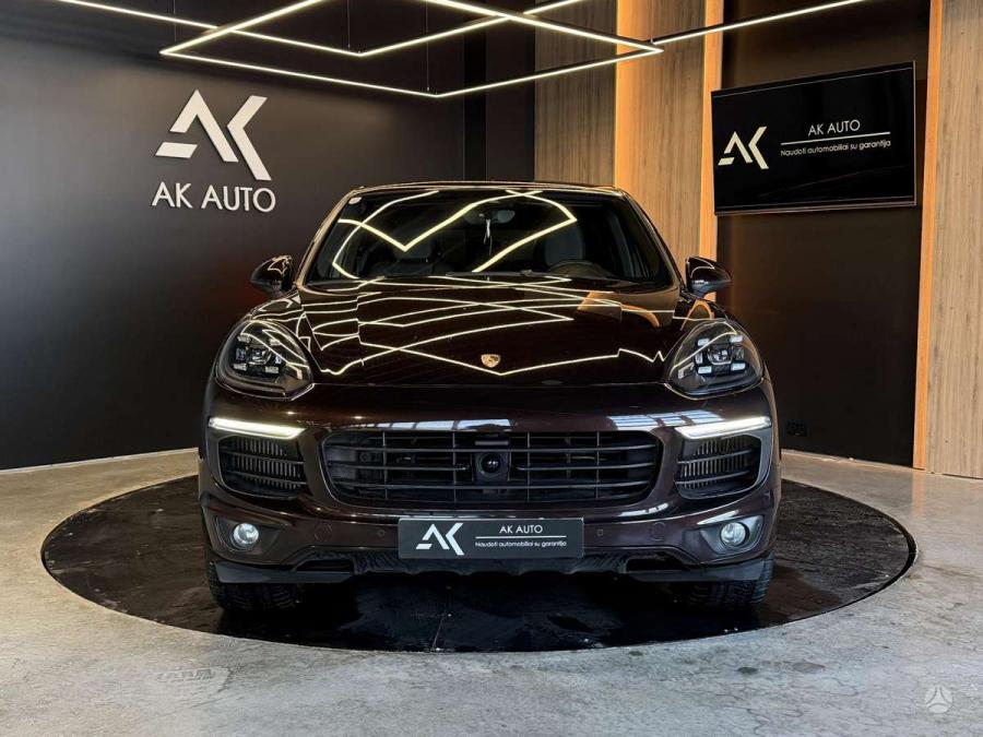 Brūns Porsche Cayenne 2014 Kauņa, ar dzinēja tilpumu 4.13 L un nobraukumu 297 tūkst. km par 28990 €, foto 4 vietnē AUTOMOTO.COM.LV