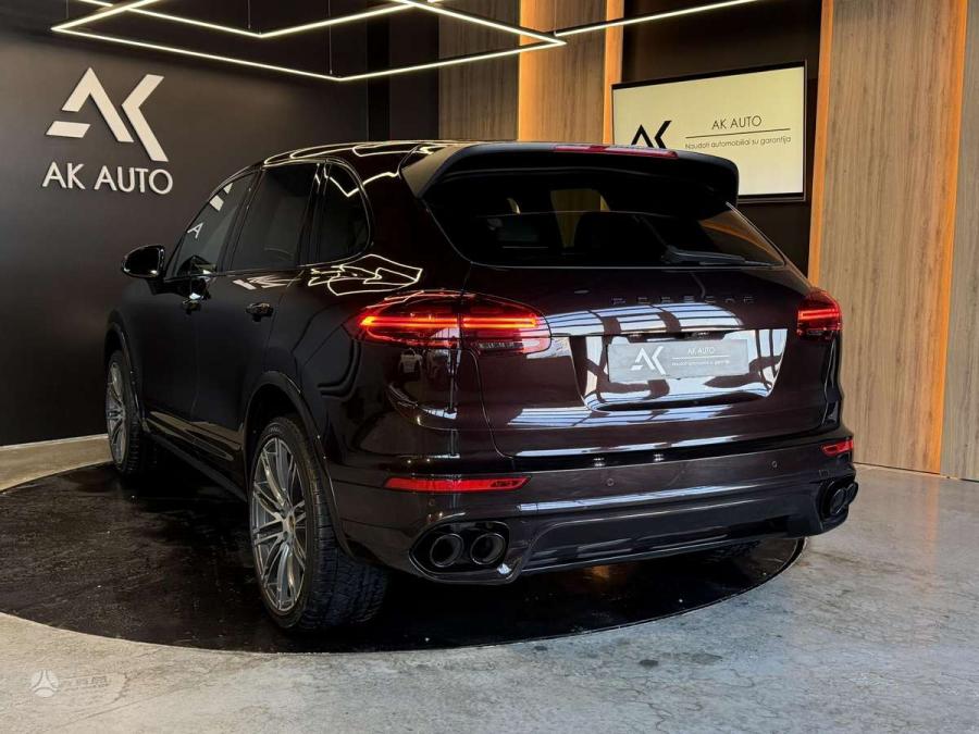 Brūns Porsche Cayenne 2014 Kauņa, ar dzinēja tilpumu 4.13 L un nobraukumu 297 tūkst. km par 28990 €, foto 9 vietnē AUTOMOTO.COM.LV