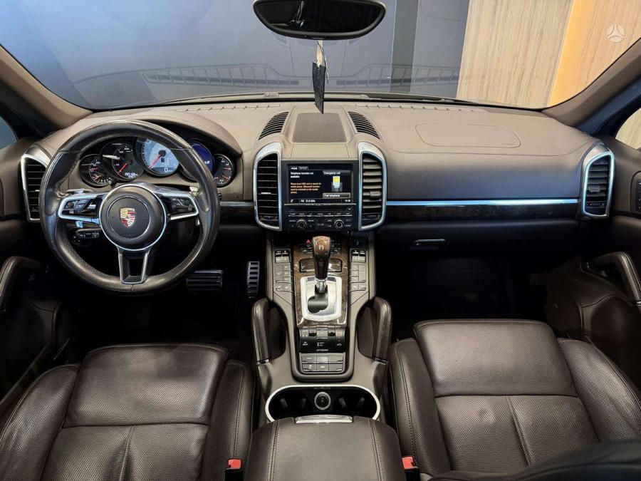 Brūns Porsche Cayenne 2014 Kauņa, ar dzinēja tilpumu 4.13 L un nobraukumu 297 tūkst. km par 28990 €, foto 16 vietnē AUTOMOTO.COM.LV