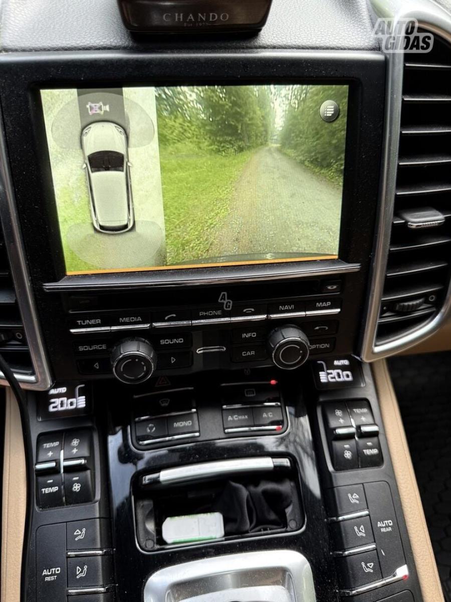 Brown Porsche Cayenne 2014 in Kaunas, with an engine capacity of 3.00 L and mileage of 240 thousand km for 23000 €, photo 14 on AUTOMOTO.COM.LV