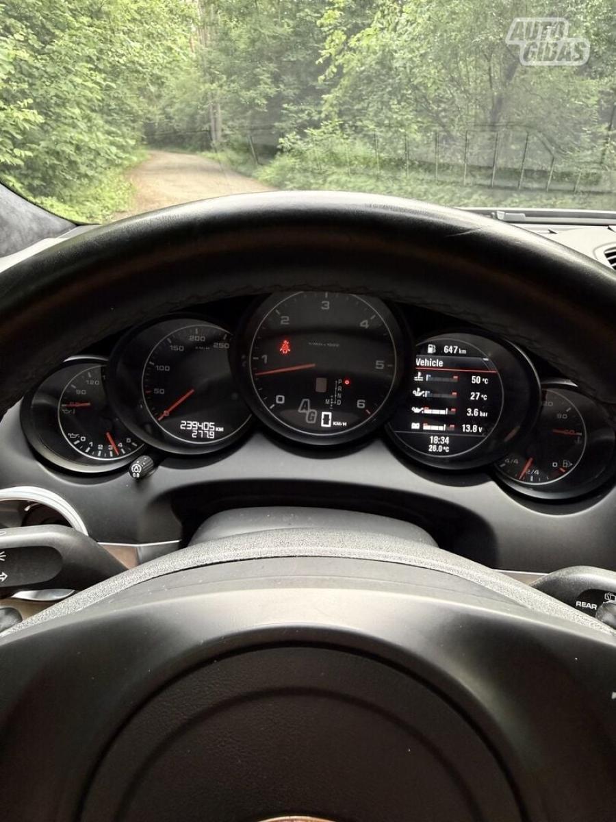 Brown Porsche Cayenne 2014 in Kaunas, with an engine capacity of 3.00 L and mileage of 240 thousand km for 23000 €, photo 15 on AUTOMOTO.COM.LV