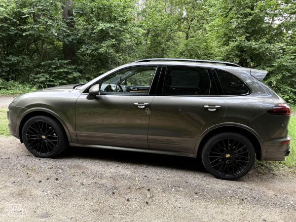 Brown Porsche Cayenne 2014 in Kaunas, with an engine capacity of 3.00 L and mileage of 240 thousand km for 22000 €, photo 8 on AUTOMOTO.COM.LV