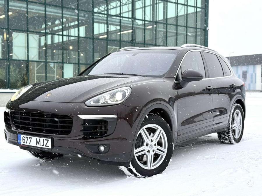 Brūns Porsche Cayenne 2015 Tallina, ar dzinēja tilpumu 2.97 L un nobraukumu 112 tūkst. km par 28500 €, foto 1 vietnē AUTOMOTO.COM.LV