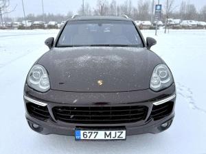 Brūns Porsche Cayenne 2015 Tallina, ar dzinēja tilpumu 2.97 L un nobraukumu 112 tūkst. km par 28500 €, foto 6 vietnē AUTOMOTO.COM.LV